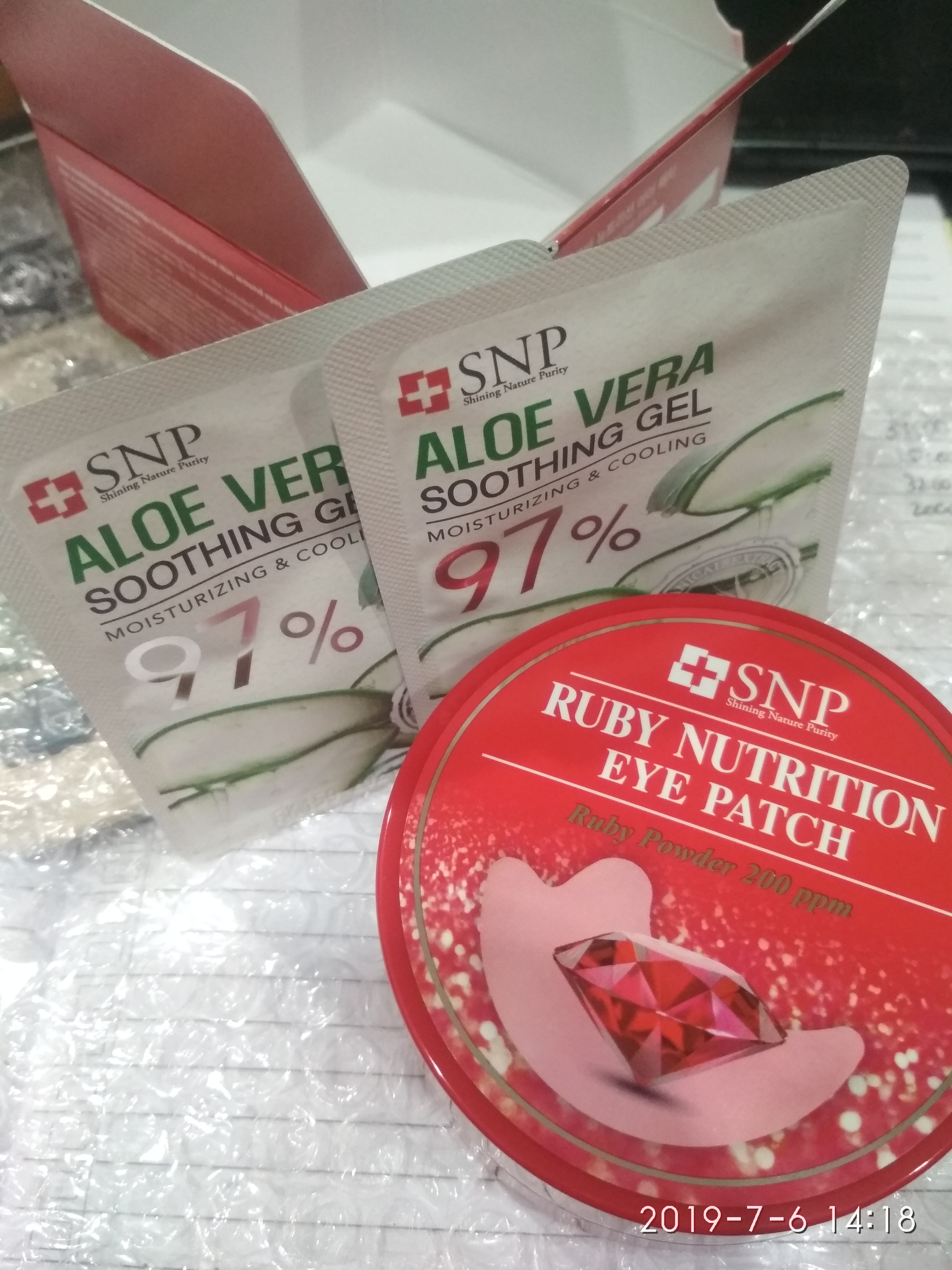 SNP Ruby Nutrition Eye Patch - Review SOCO by Sociolla